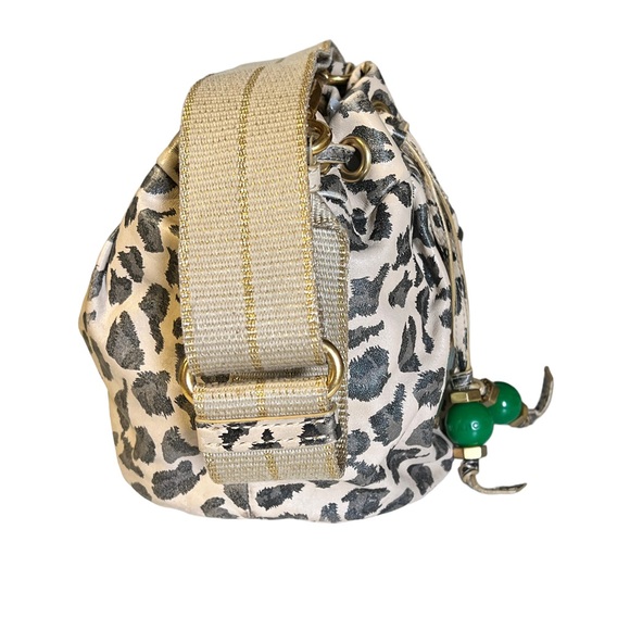 Marc By Marc Jacobs | Bags | Marc By Marc Jacobs Leather Bucket Pouch ...